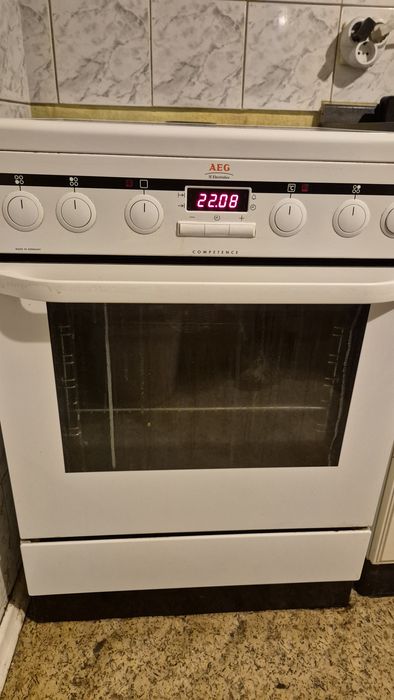 Фурна с котлони AEG гр. София Докторски паметник • OLX.bg