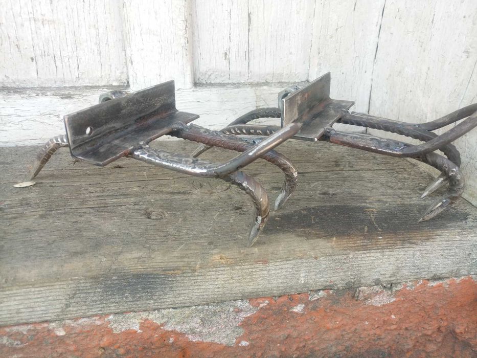 Gheare metalice cațarat-alpinism Bacau • OLX.ro