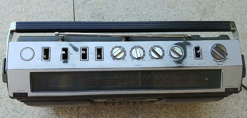 Pioneer SK 6 radio casetofon boombox Sharp Pearl Moog Dynacord JVC Pea ...