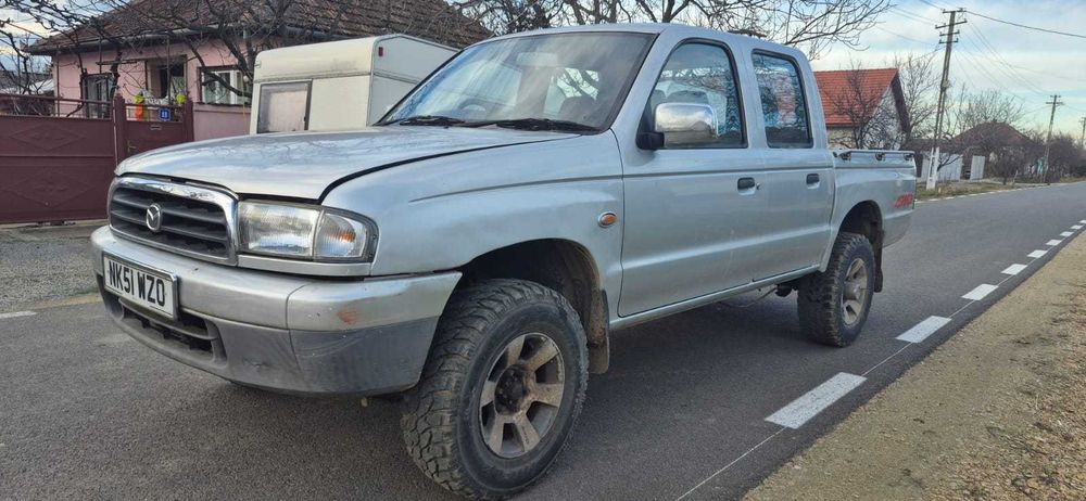 Mazda B2500 2.5 Diesel 2002 4x4 Arad • OLX.ro
