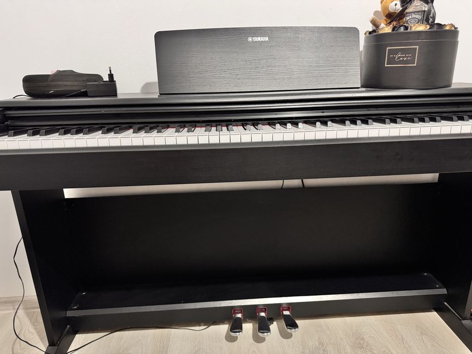 Piano- Yamaha Arius YDP-144 гр. Куклен • OLX.bg