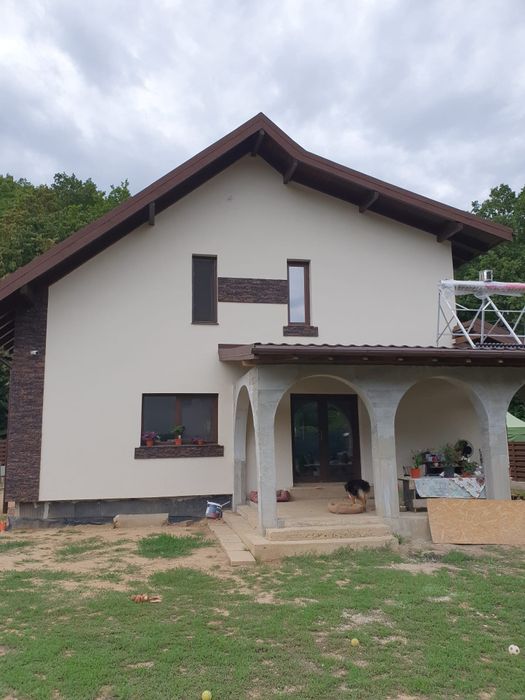 Case / Garduri / Trotuare / Alei / Sipca metalica / Constructii Pitesti ...