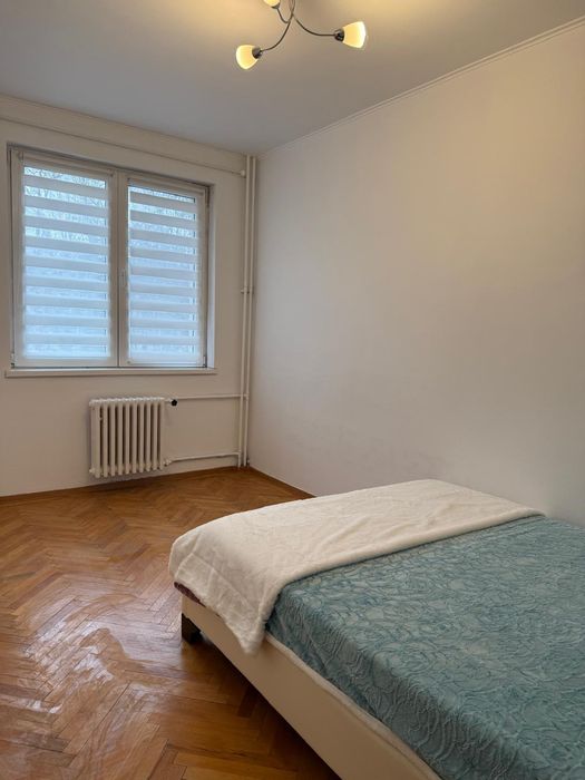 Proprietar închiriez apartament 3 camere cartier Pajura Bucuresti ...