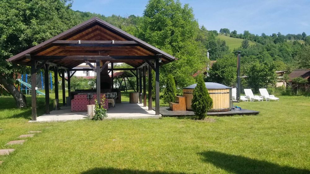 Cabana cu ciubar la Vl Draganului Valea Draganului • OLX.ro