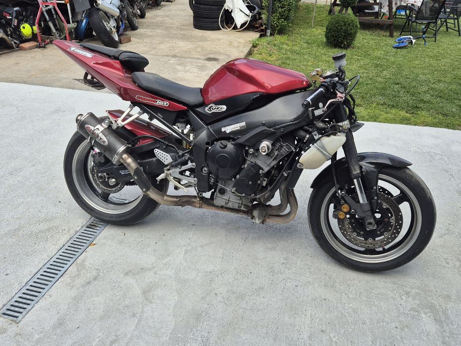Yamaha r1 2003 на части гр. Левски • OLX.bg