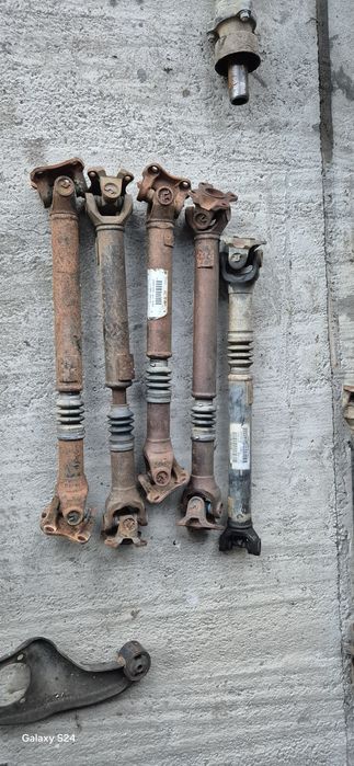 Cardan fata Toyota Hilux cutie automata 2006-2015 Jgheaburi • OLX.ro