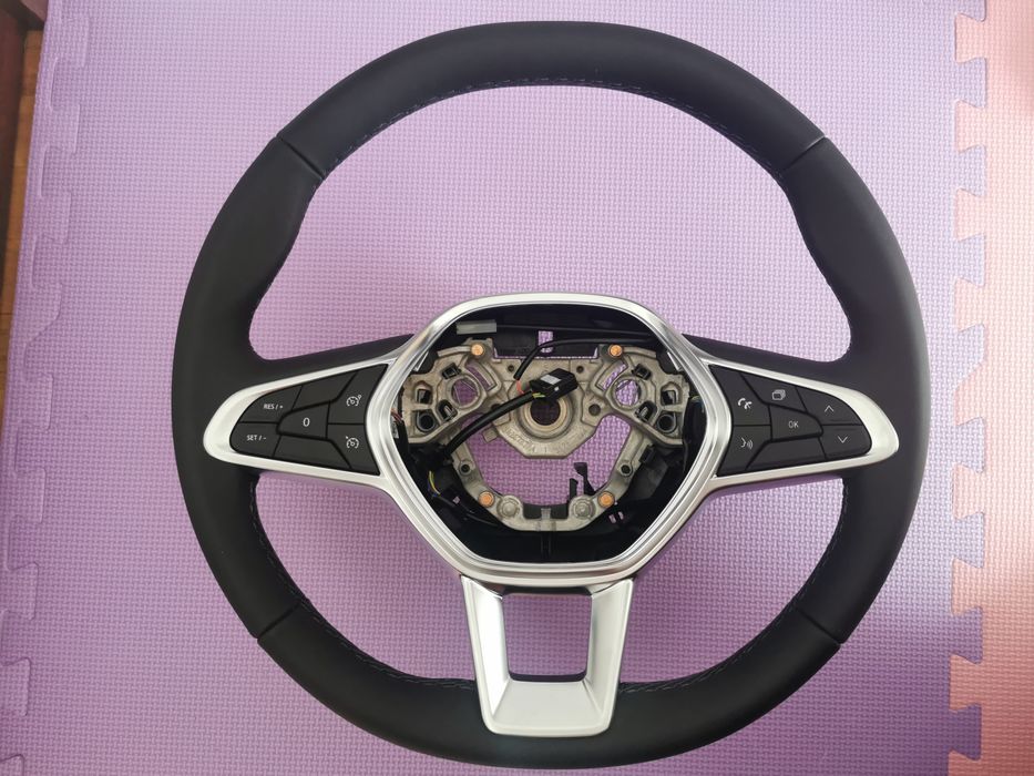 Volan Renault 2019-2022 piele comenzi Pitesti • OLX.ro