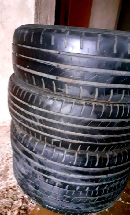 Vând 4 anvelope de vara ,stare foarte bună Odobesti • OLX.ro