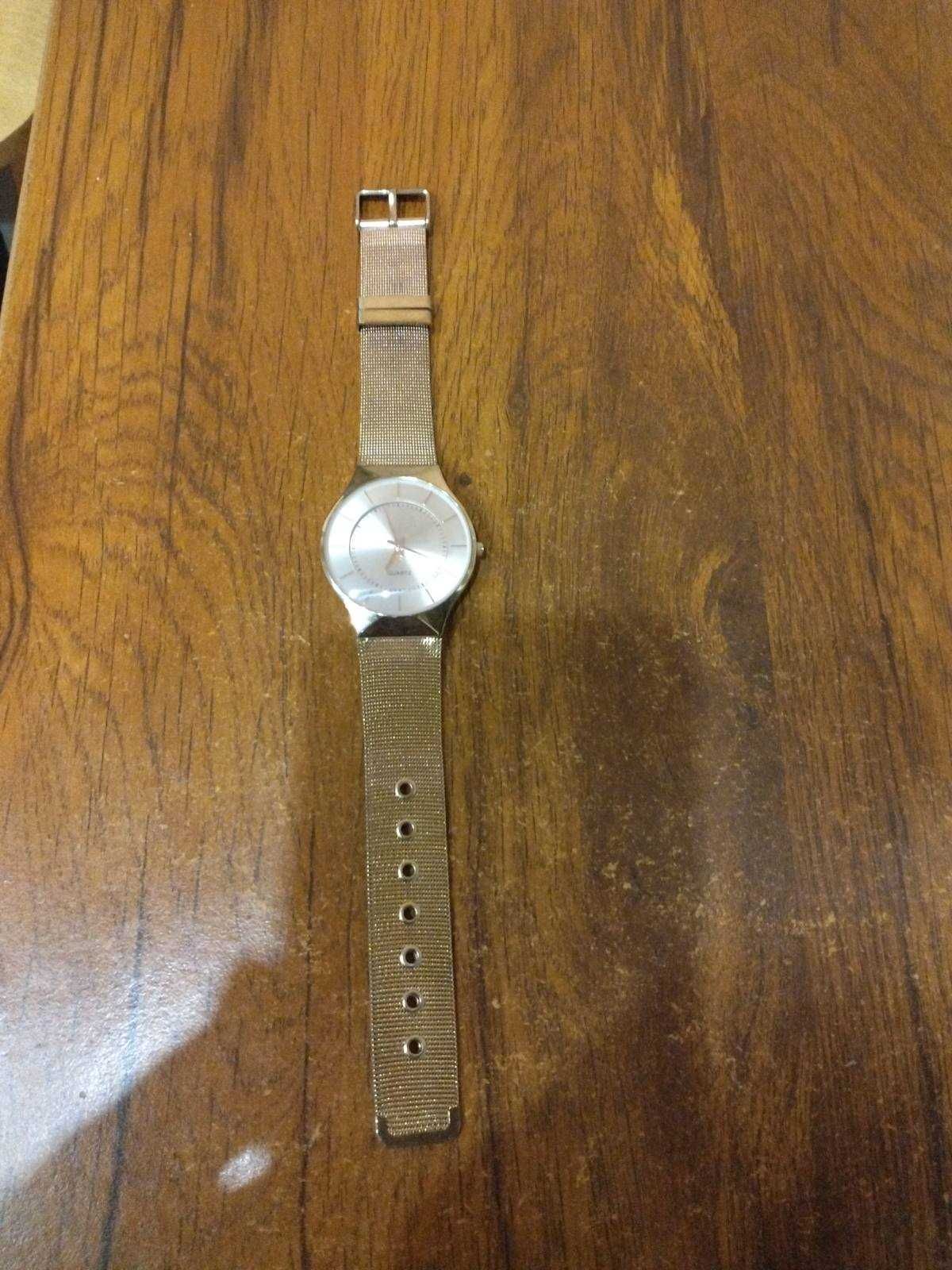 Часовник QUARTZ . гр. Раднево • OLX.bg