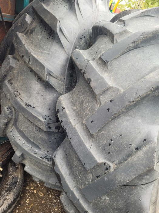Roti jante anvelope 18.4-30 pentru tractor u650 sau combina Pitesti ...