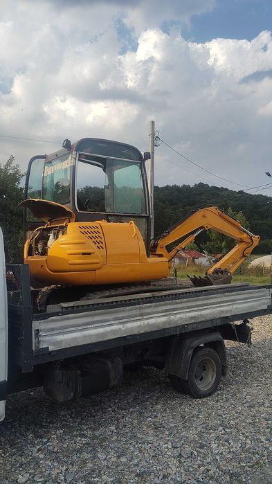 Vând miniexcavator case cx 28 din 2001 Corbeni • OLX.ro