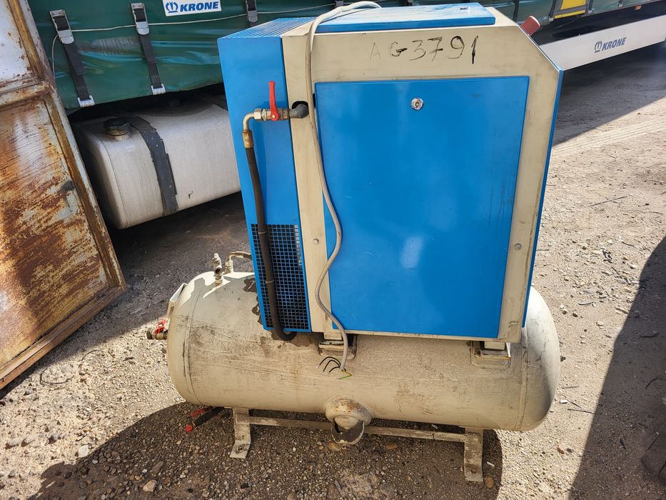 Compresor aer pe surub Bradu • OLX.ro