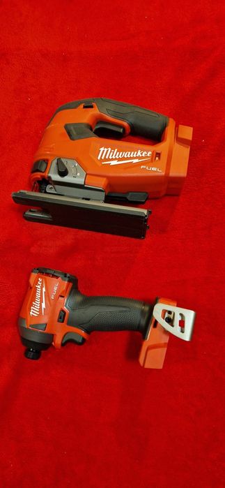 Milwaukee pendular -impact pe acumulator Motru • OLX.ro