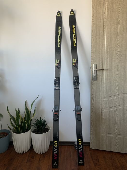 Schiuri Fischer Kevlar Bucuresti Sectorul 6 • OLX.ro