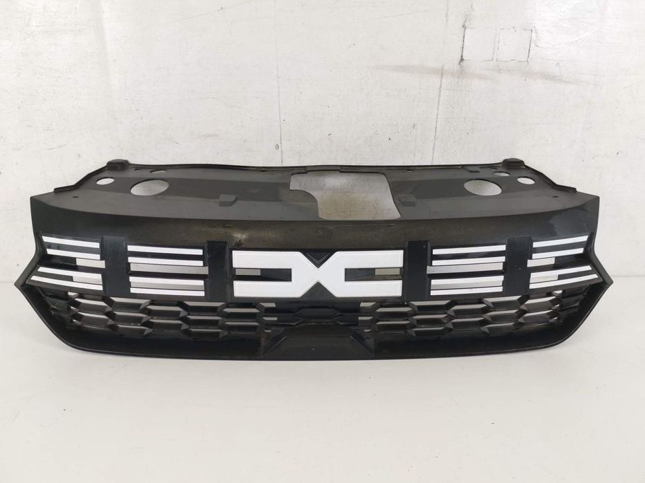 Grila Radiator Dacia Logan 3 2020 2021 2022 2023 2024 Originala Bucuresti Sectorul 6 • OLX.ro