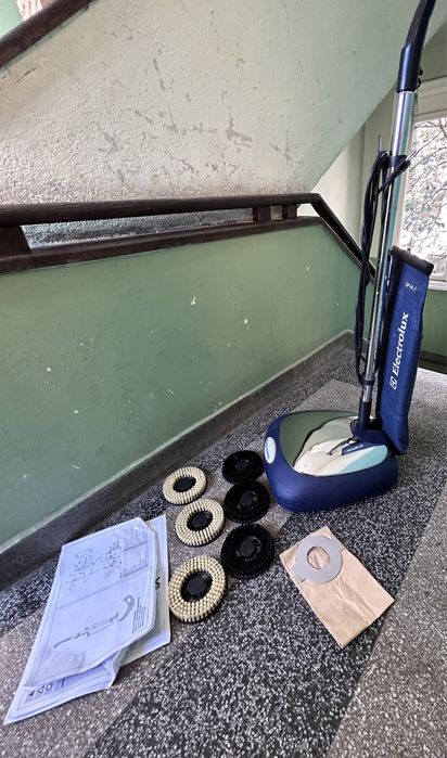 Полираща прахосмукачка Electrolux ZP 14.1 гр. Варна Център • OLX.bg