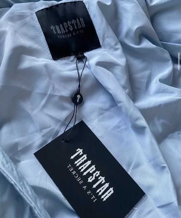 Geaca Trapstar Irongate Baby Blue Albastra Central Cee noua Bucuresti ...