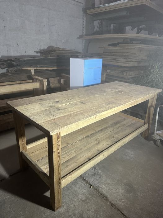 Masa/insula din lemn reduperat de brad Cisnadie • OLX.ro