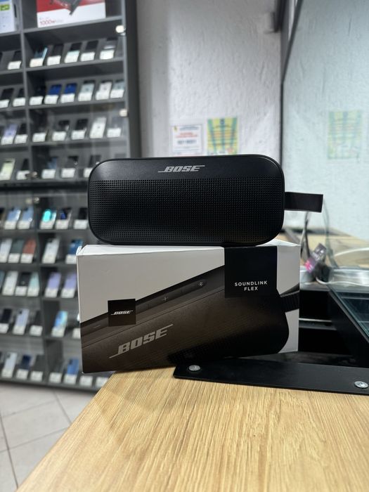 ZAP AMANET MOSILOR - Boxa Bose Soundlink Flex - Black #3202 Bucuresti ...