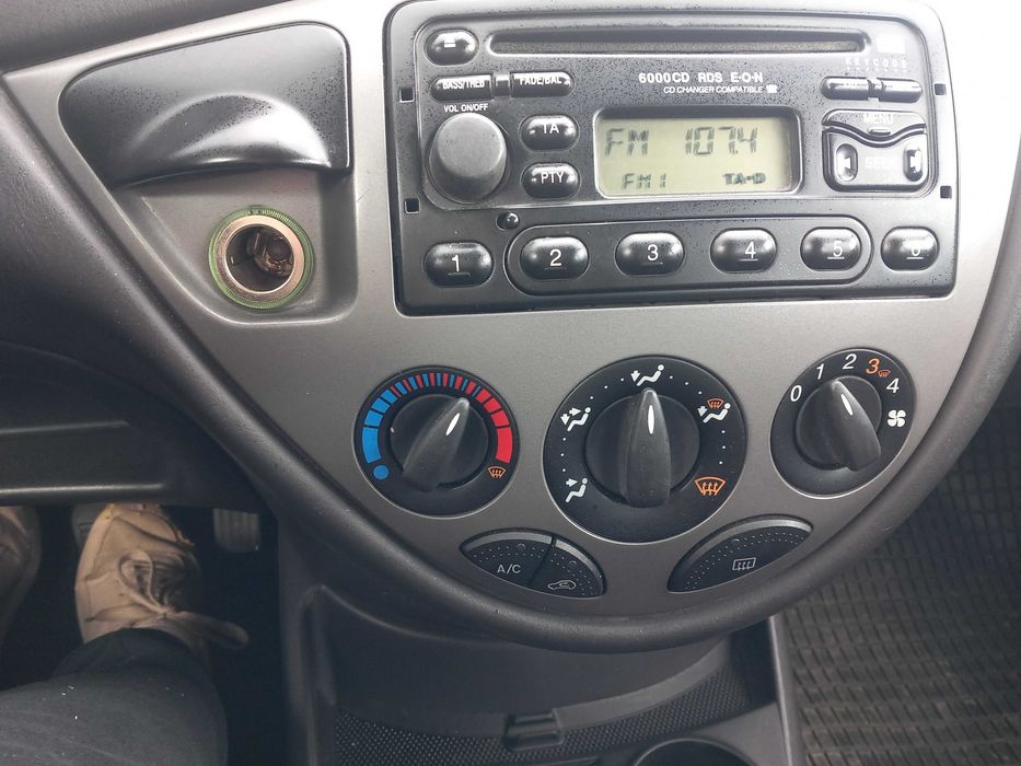 Masina auto ford focus Arad • OLX.ro