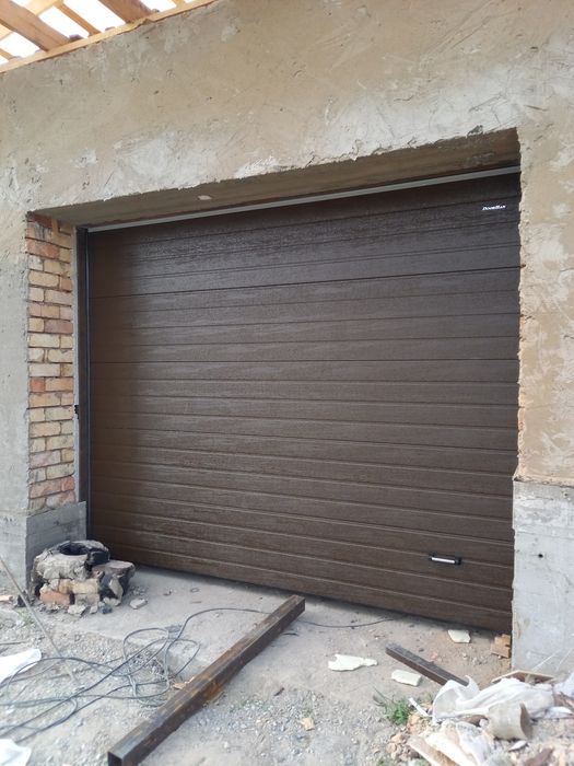 Рольставни в Алмате.Ролставни.Ролл.Ворота.секционная ворота - Окна ...