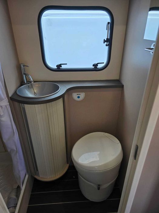 Autorulota Peugeut Xgo 2024 6 locuri Botosani • OLX.ro