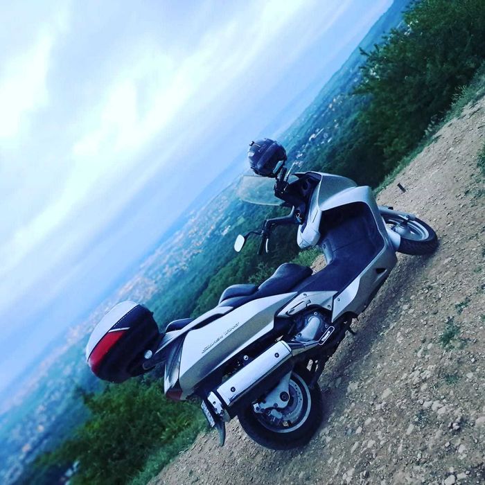 Honda Silver Wing 600 Dancu • OLX.ro
