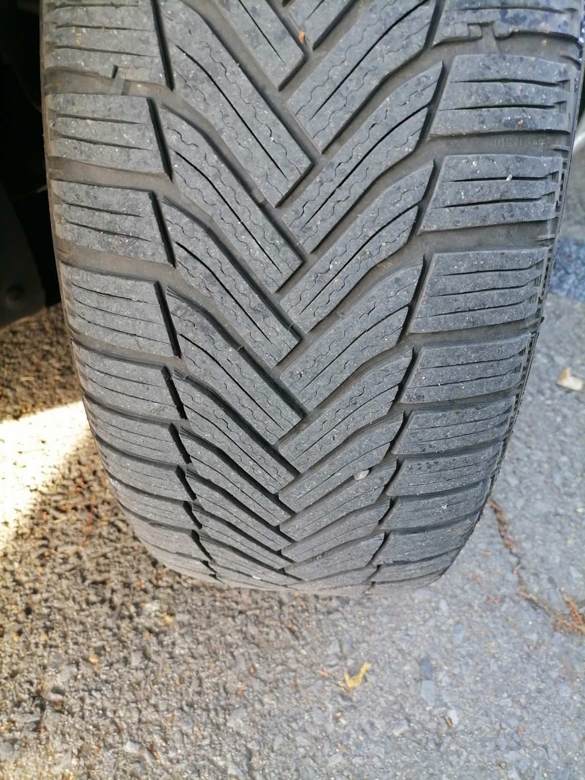 Michelin 215 /55 /17 гр. Ямбол Център • OLX.bg