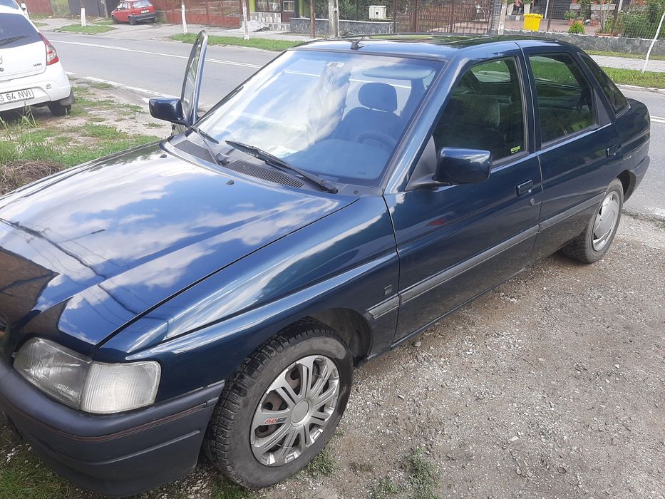 Ford Escort 1992 Petresti • OLX.ro