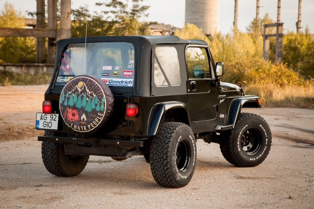 Jeep Wrangler TJ motor 2.5L / Navigatie / Sistem Audio / Decapotabil ...