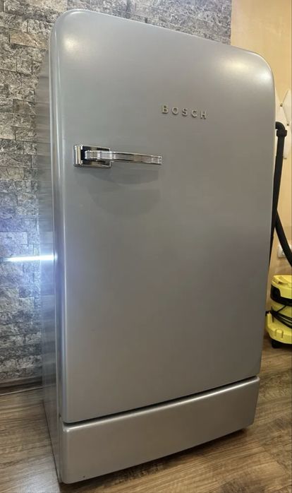 Хладилник Bosch Classic Edition гр. Асеновград • OLX.bg