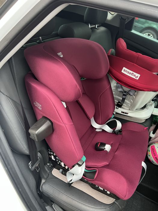 Britax Romer - Advansafix Pro, 15 luni-12 ani, Burgundy Red Ramnicu ...