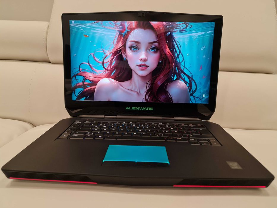 Laptop gaming ALIENWARE touchscreen 4K , intel core i7 ,video 8 gb GTX ...