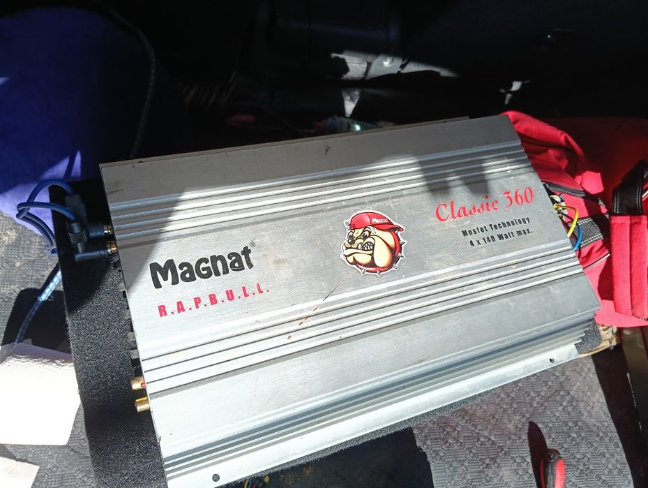 Subwoofer activ / Statie auto si subwoofer diverse Pitesti • OLX.ro