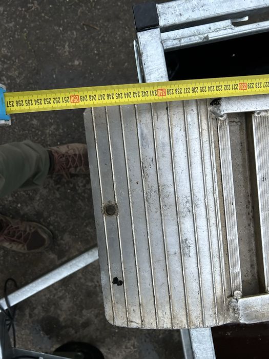 Rampe aluminiu 2,5m 2,7tone Aiud • OLX.ro