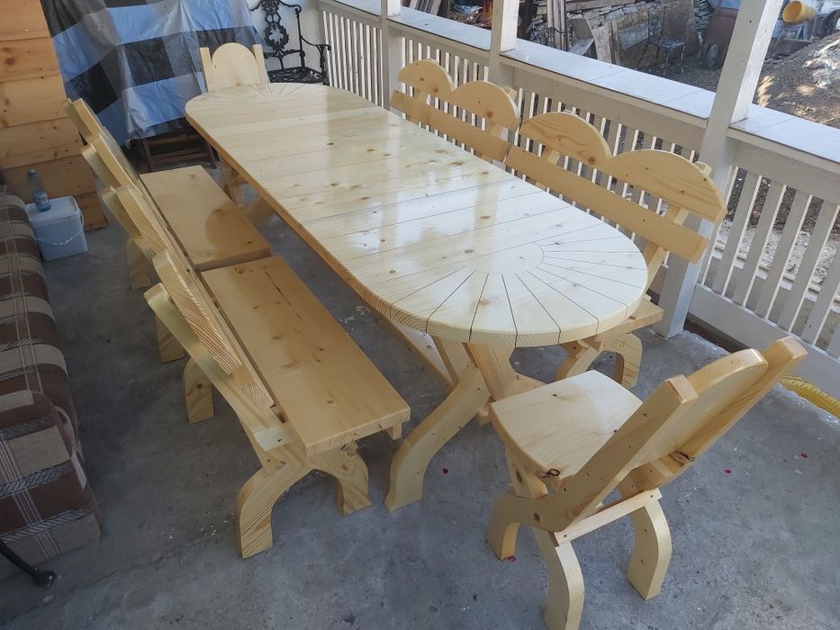 Masa soreanca cu Bancute si caune . Mobilier rustic . Masa foisor ...