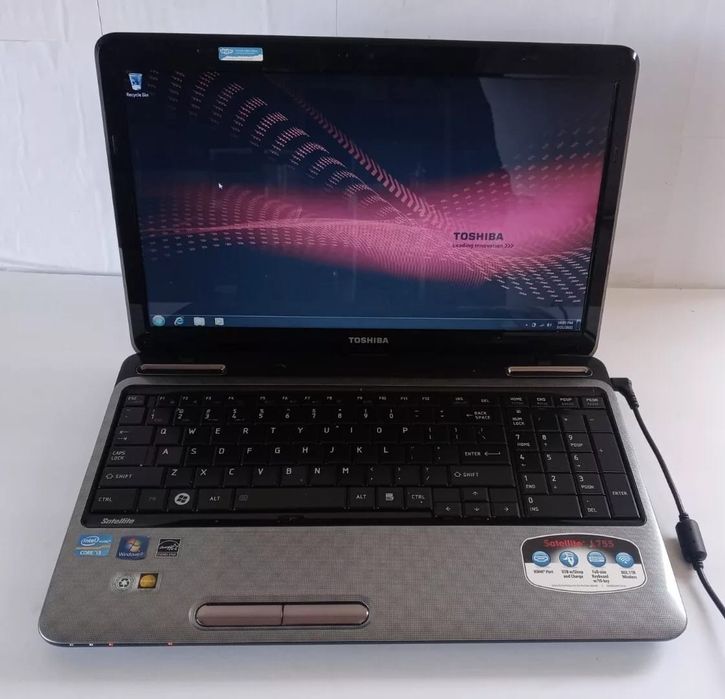 Toshiba core i7 optacore, Ram 8gb, Hard 750Gb, 16inch Ploiesti • OLX.ro