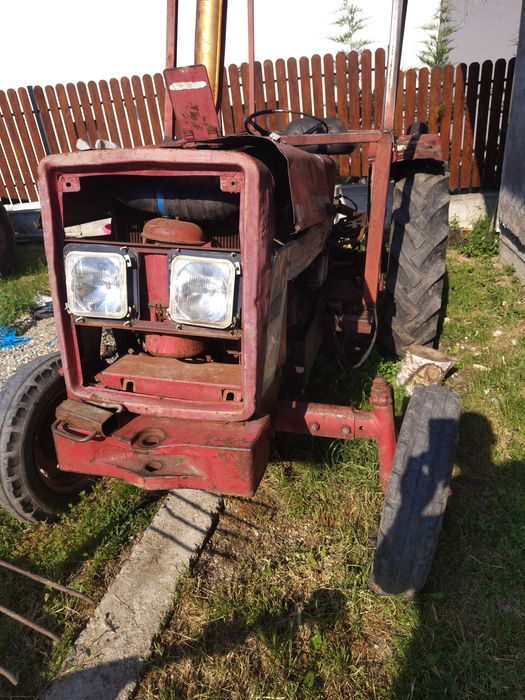Vând tractor international 423 Feleacu • OLX.ro