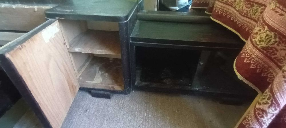 Donez mobila veche pentru foc Hunedoara • OLX.ro