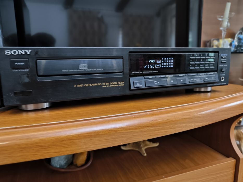 Aparate audio-video vintage – VHS + CD Player UHER + Sony Suta Seaca ...