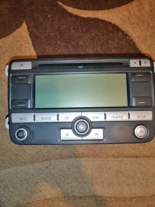 Rns 300 compatibil cu model vw golf, passat, touran Hadareni • OLX.ro