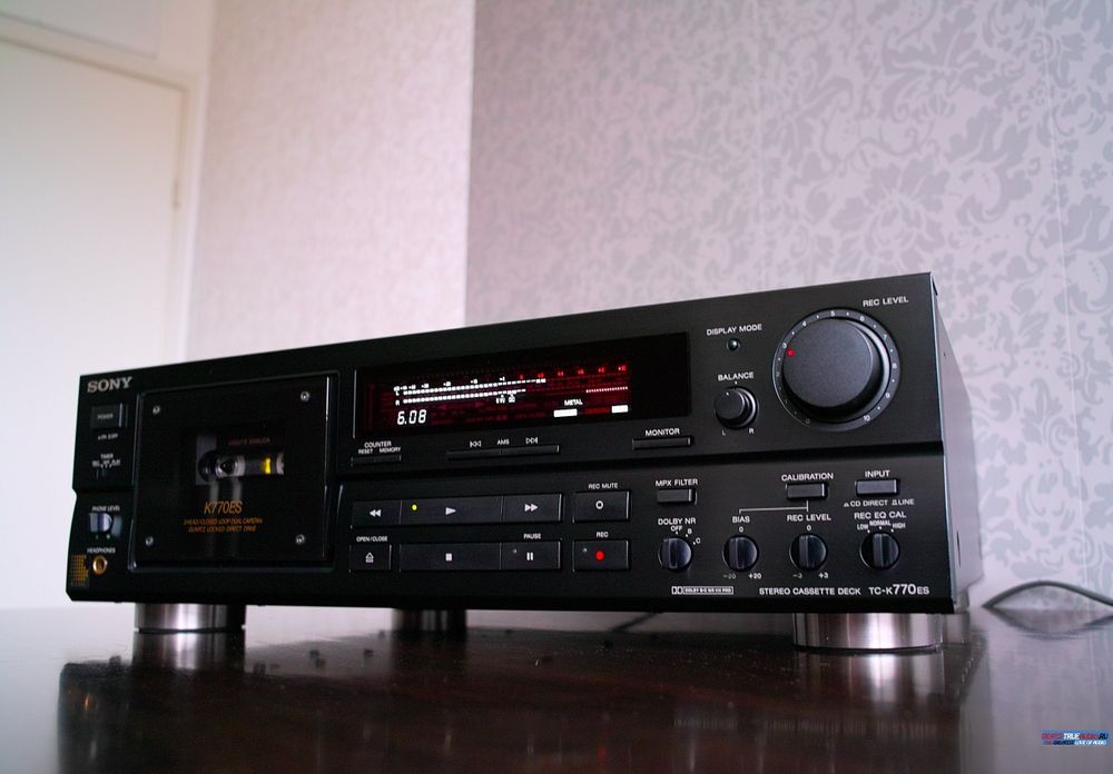 Deck sony tc k 770 es (technics,akai,pioneer,) Targoviste • OLX.ro