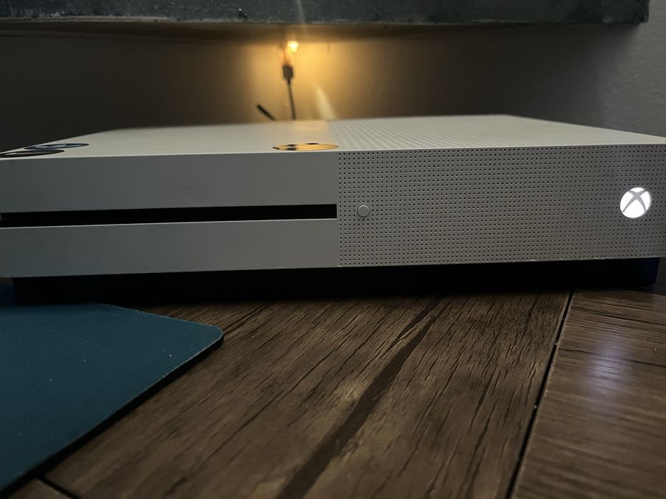 Xbox one s Sanpaul • OLX.ro