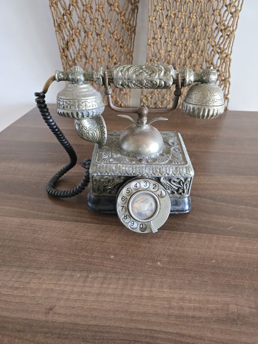 Telefon foarte vechi Caracal • OLX.ro