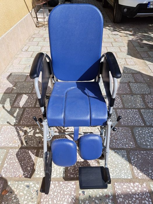 Vând scaun rulant persoane cu handicap Romos • OLX.ro