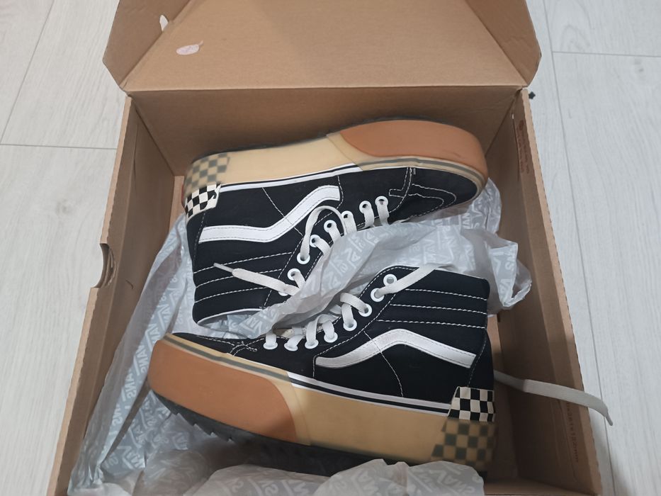 Обувки Vans Sk8 Hi Stacked 37 гр. Бургас Изгрев • OLX.bg
