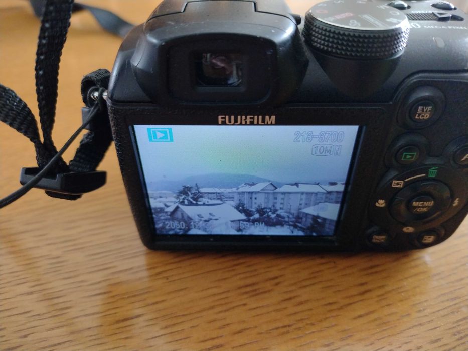 Aparat foto Fuji FinePix1500 Suceava • OLX.ro