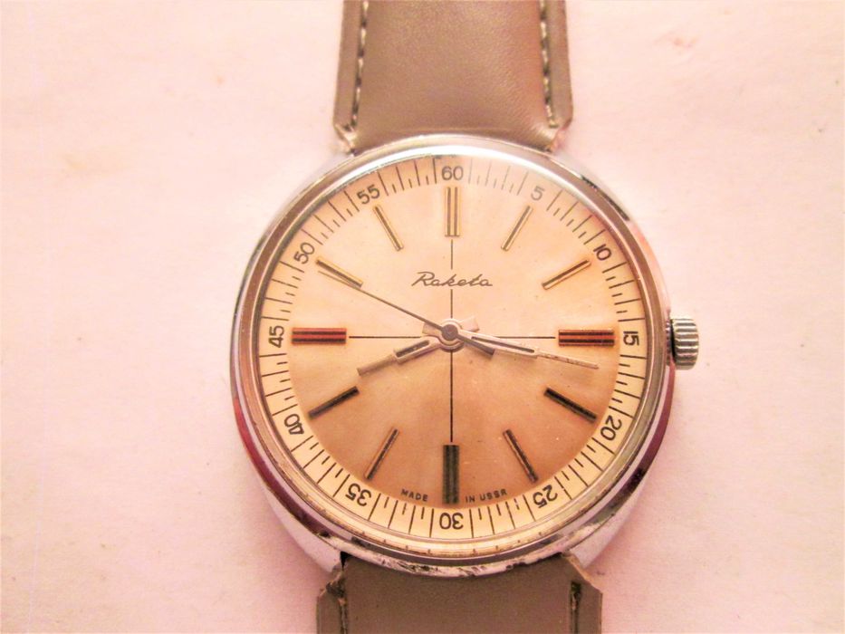 Ceas Raketa made URSS an 1985 Bucuresti Sectorul 4 • OLX.ro