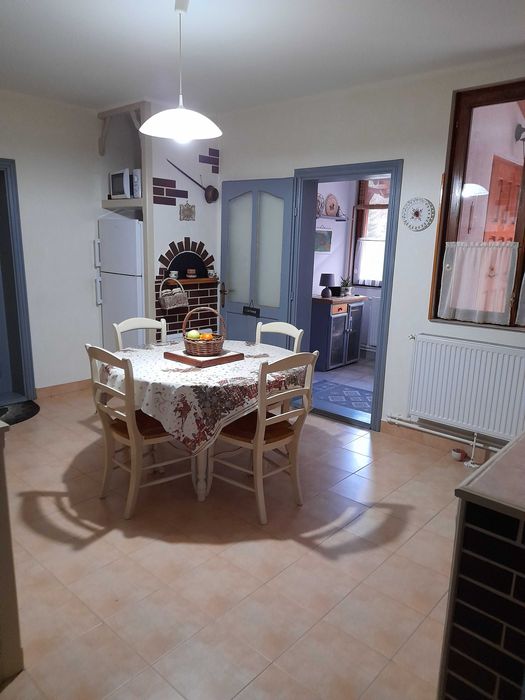 Casa/vila de vanzare sat Paltinu, com.V.Moldovitei, jud. Suceava ...