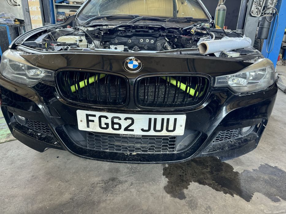 Bara fata m bmw f30 oem / nari duble / lip nou / plafon m ins /volan m ...